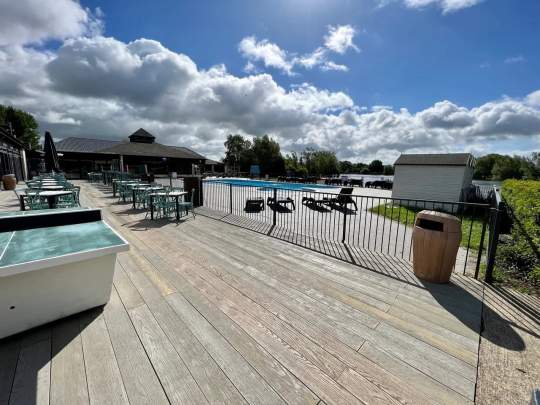 Hoburne Cotswold Holiday Park Holiday Lodges